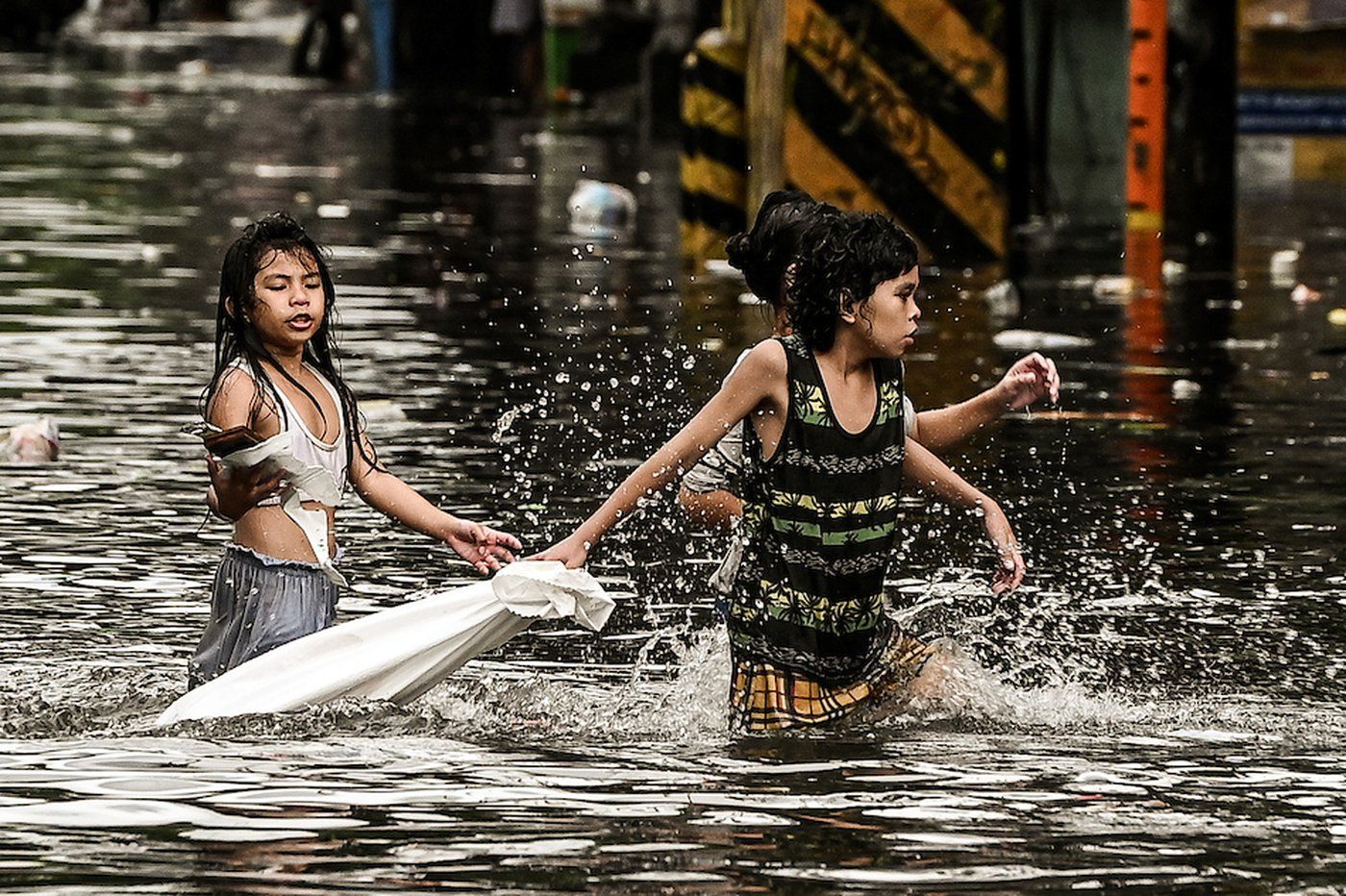 Mga nasa evacuation centers umabot na sa 7,509 pamilya | ABS-CBN News