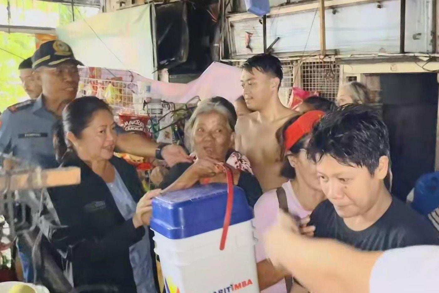 First Lady Liza Marcos leads distribution of 'charitimba' aid to Crising, habagat victims | ABS ...
