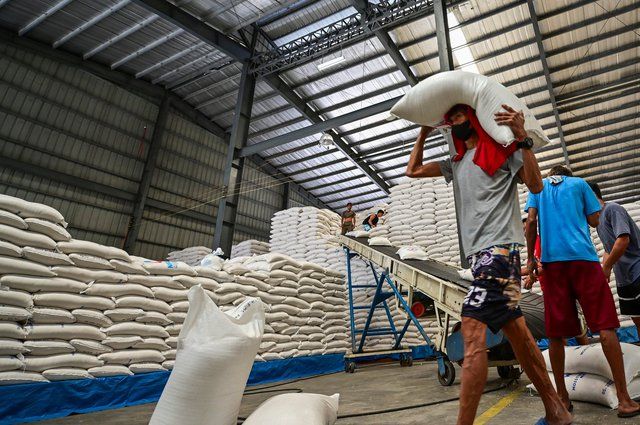 Rice buffer rice stock enough for 12 days: NFA | ABS-CBN News