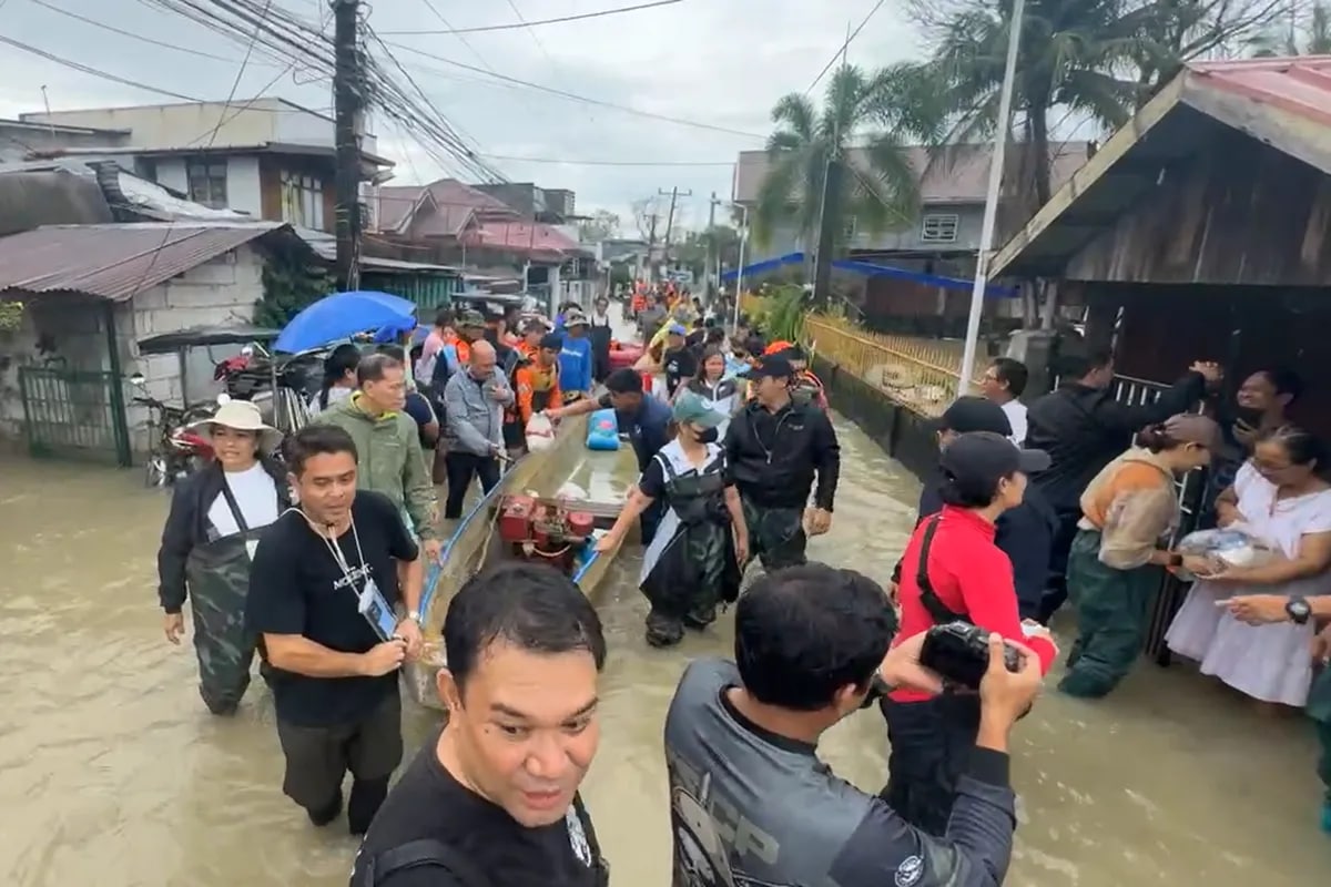 'E-ayuda' of Calumpit LGU draws flak | ABS-CBN News