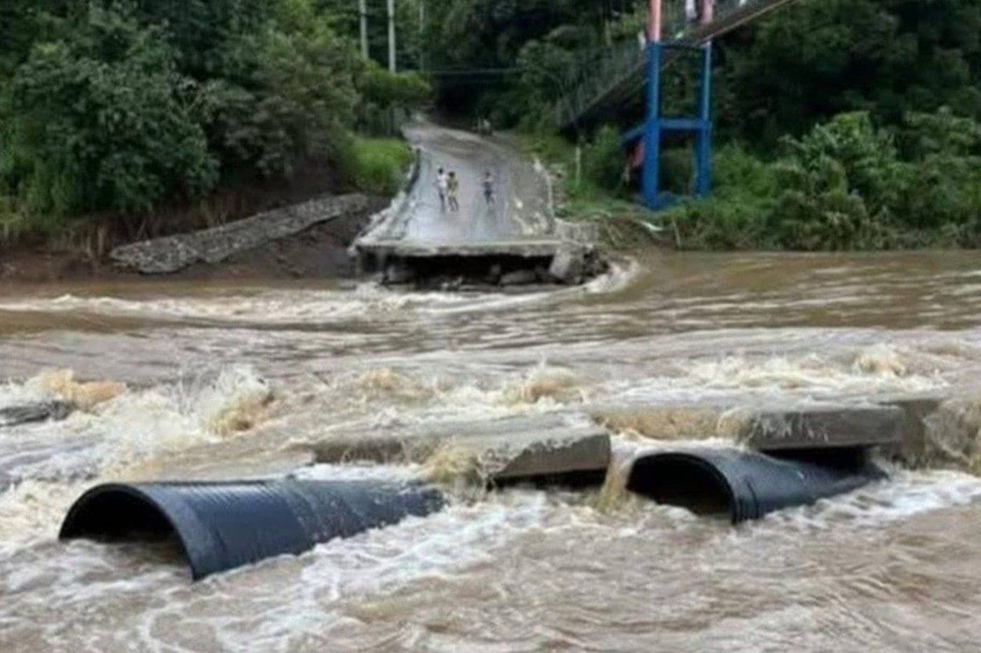 6,000 families remain in Bulacan evacuation centers as flood, high tide ...
