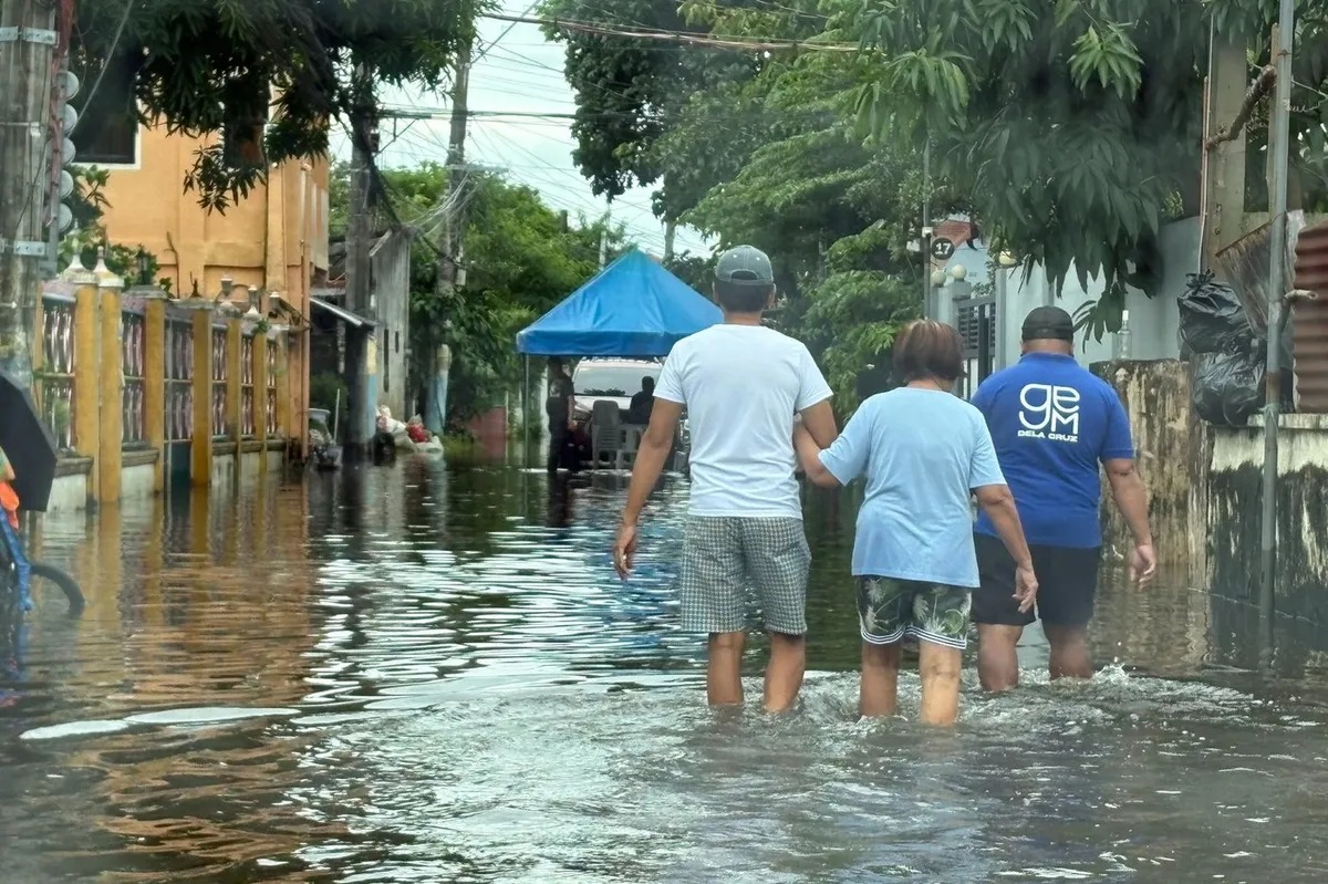 Highest for the year: Bulacan high tide reaches nearly 5 ft; worsens ...