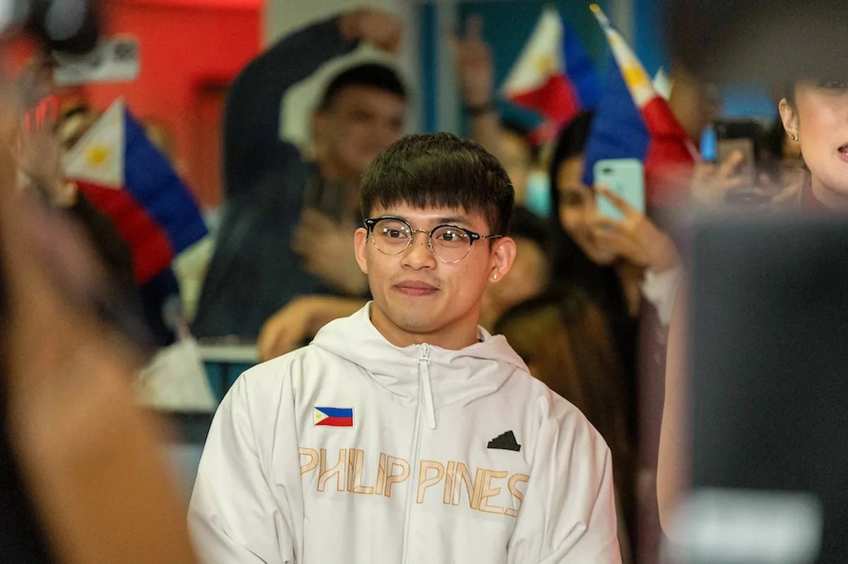 Carlos Yulo undergoes intense training for upcoming World Championships ...