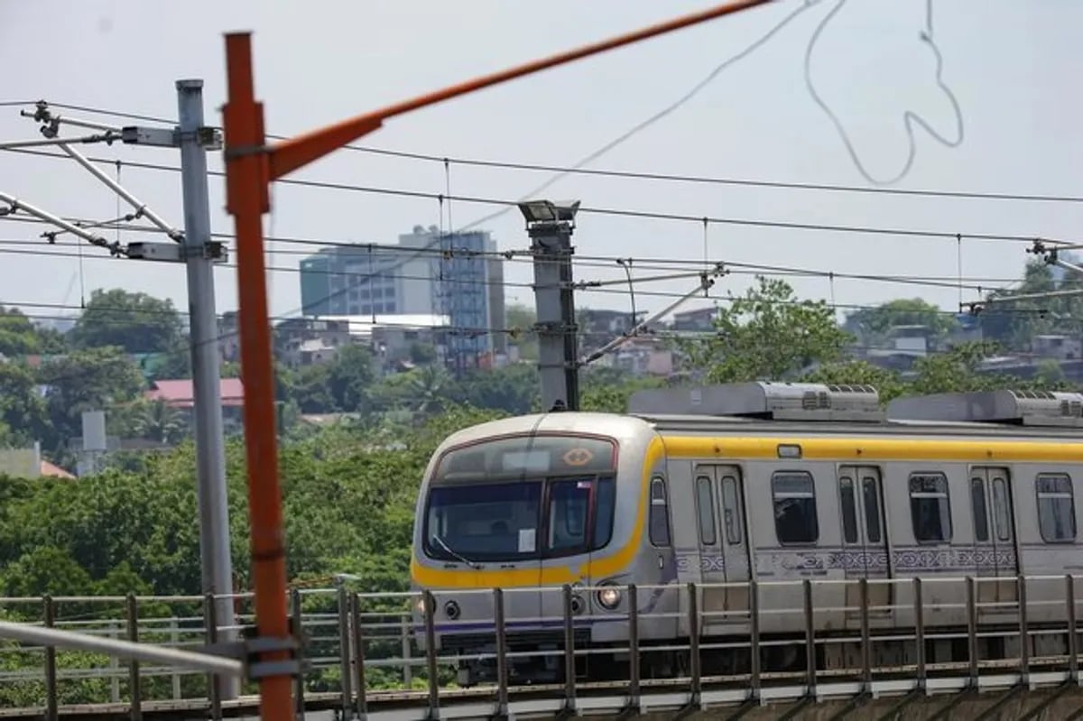 LRT-2 resumes full operations after catenary wire struck by lightning ...