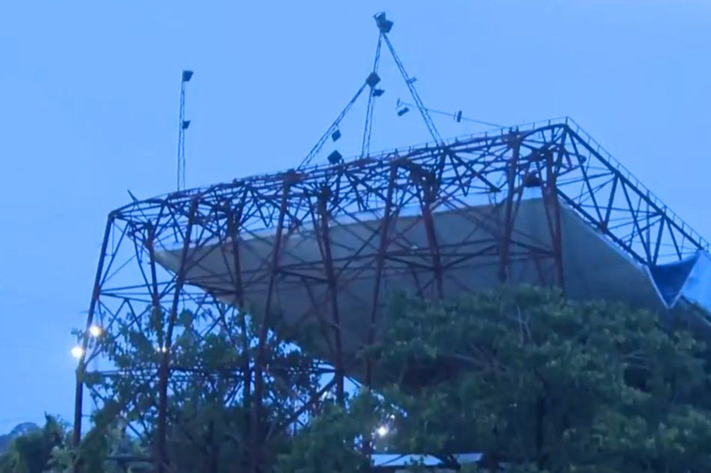 Billboards collapse along NLEX in Bulacan amid strong winds | ABS-CBN News