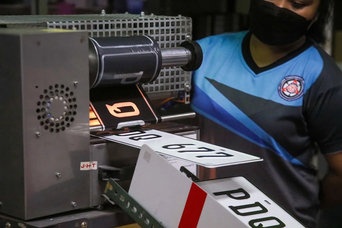 LTO says all backlog vehicle plates from 2014 to 2023 now available ...