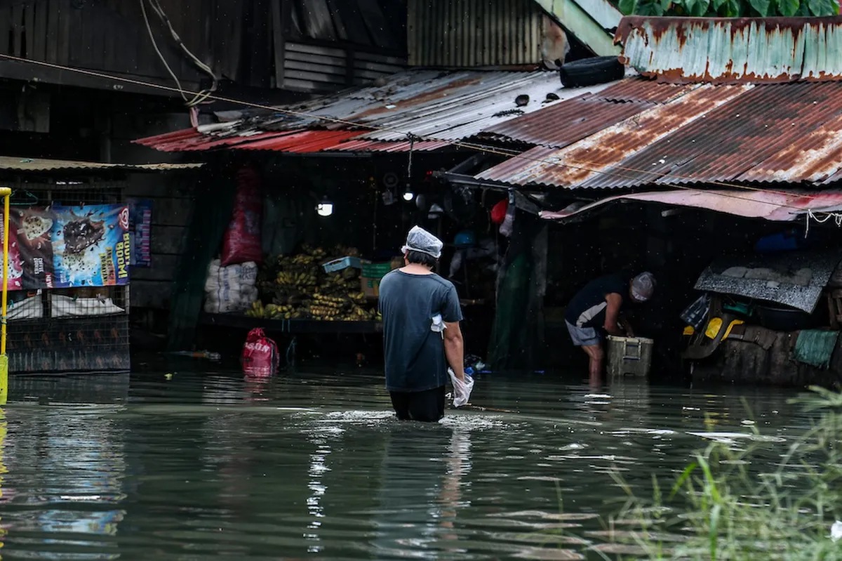 15 contractors cornered P100-B worth of flood control projects since ...