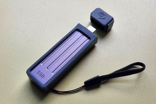 REVIEW: Seagate’s 2TB Ultra Compact SSD flash drive is great for ...