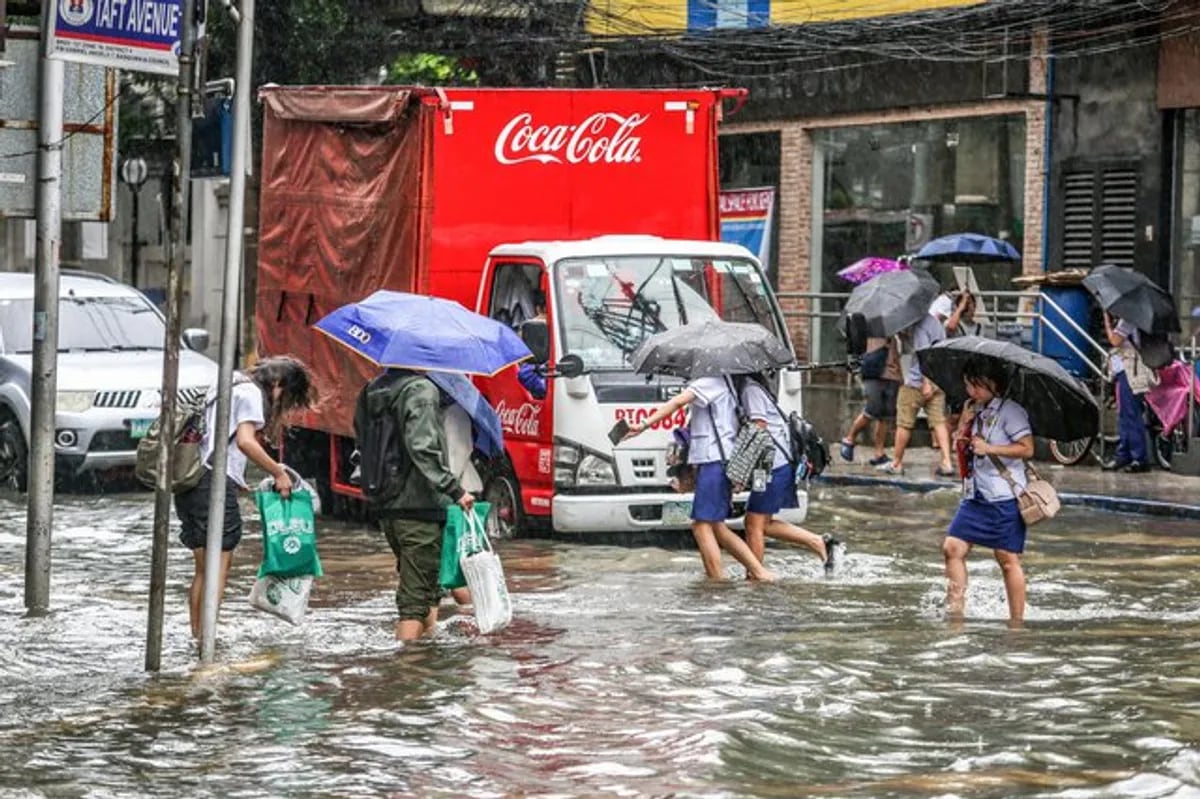 Bam Aquino asks gov't agencies for 'real flood control budget' | ABS-CBN News
