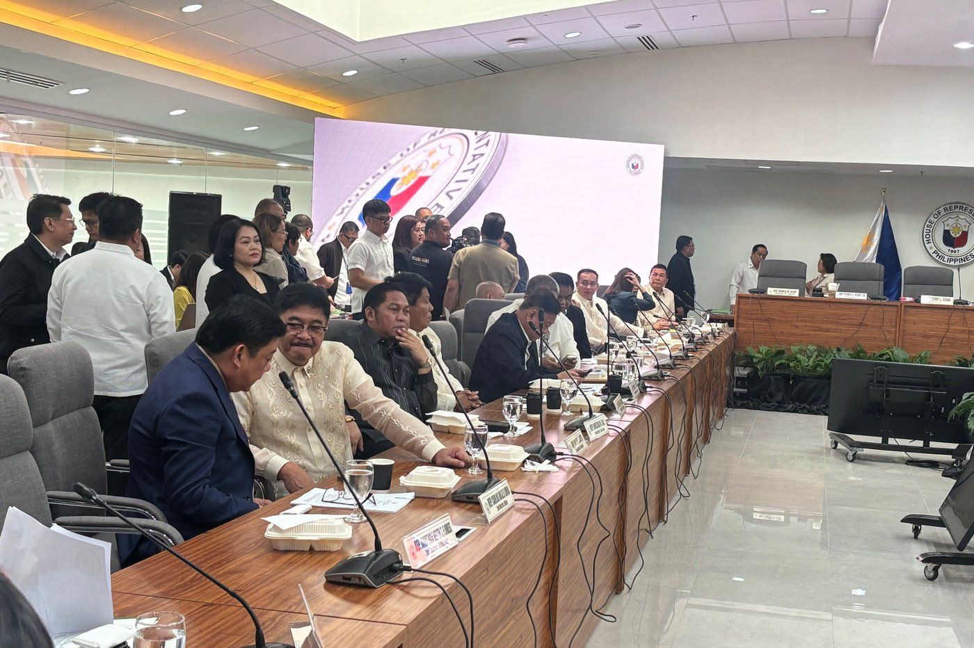 House kicks off own inquiry into flood control controversy | ABS-CBN News