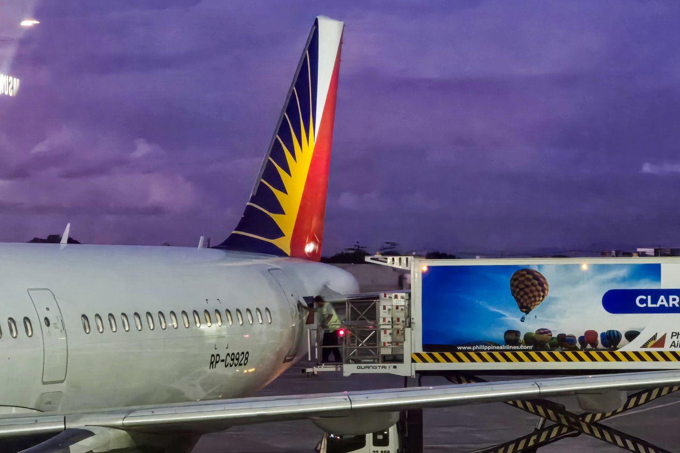 PAL flight to Osaka returns to Manila after 'pressurization issue ...