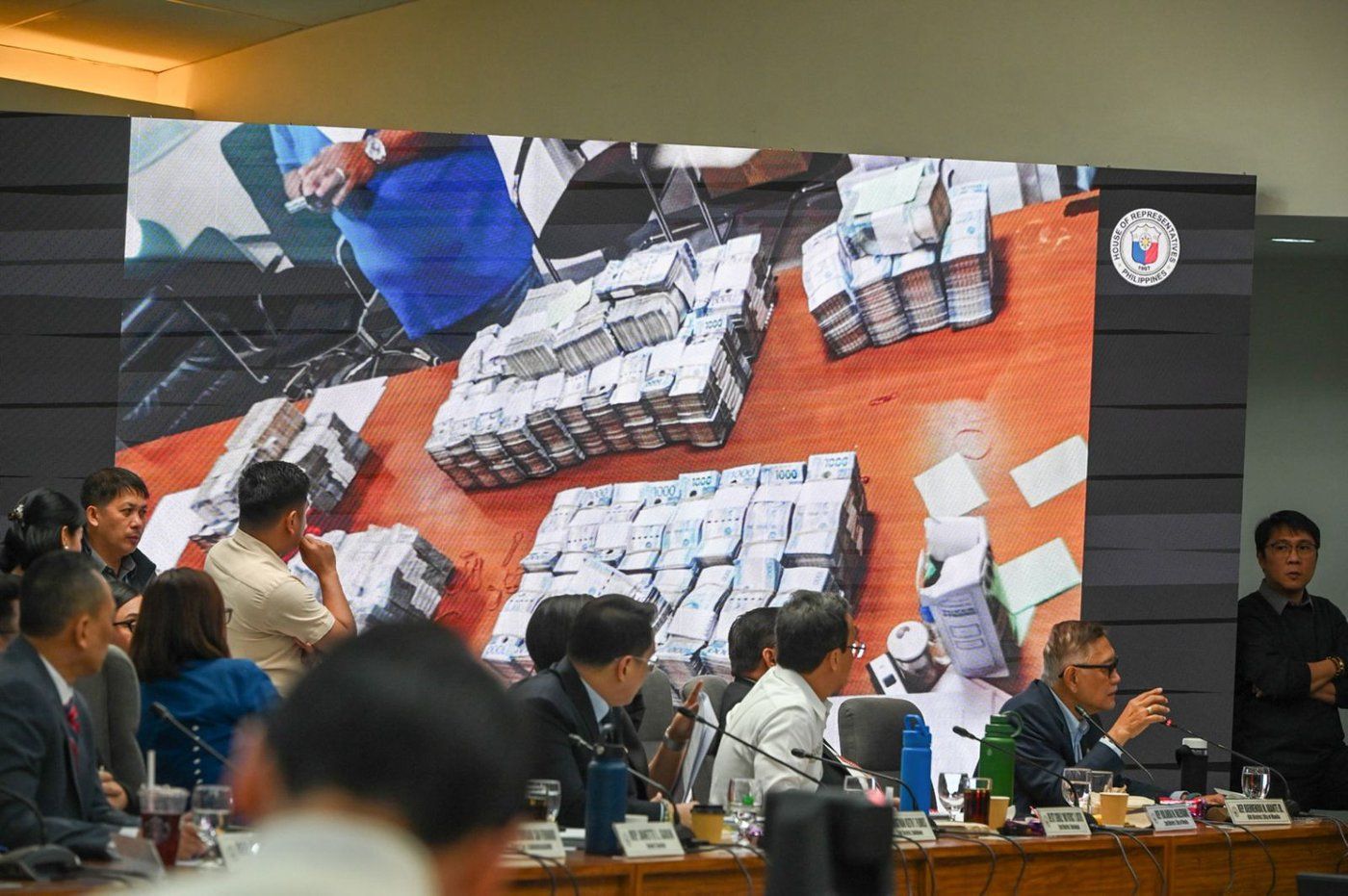 Ex-DPWH engineer shows photos of money intended for 'proponents' | ABS ...