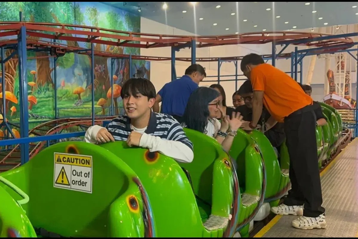 Maki holds 'Kolorcoaster' album release party with rollercoaster rides ...