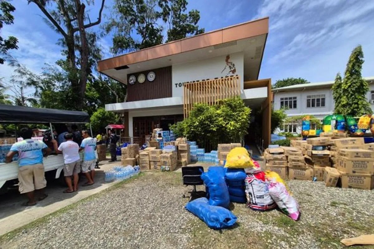 Tourist rest area in Medellin turned into drop-off point for quake ...
