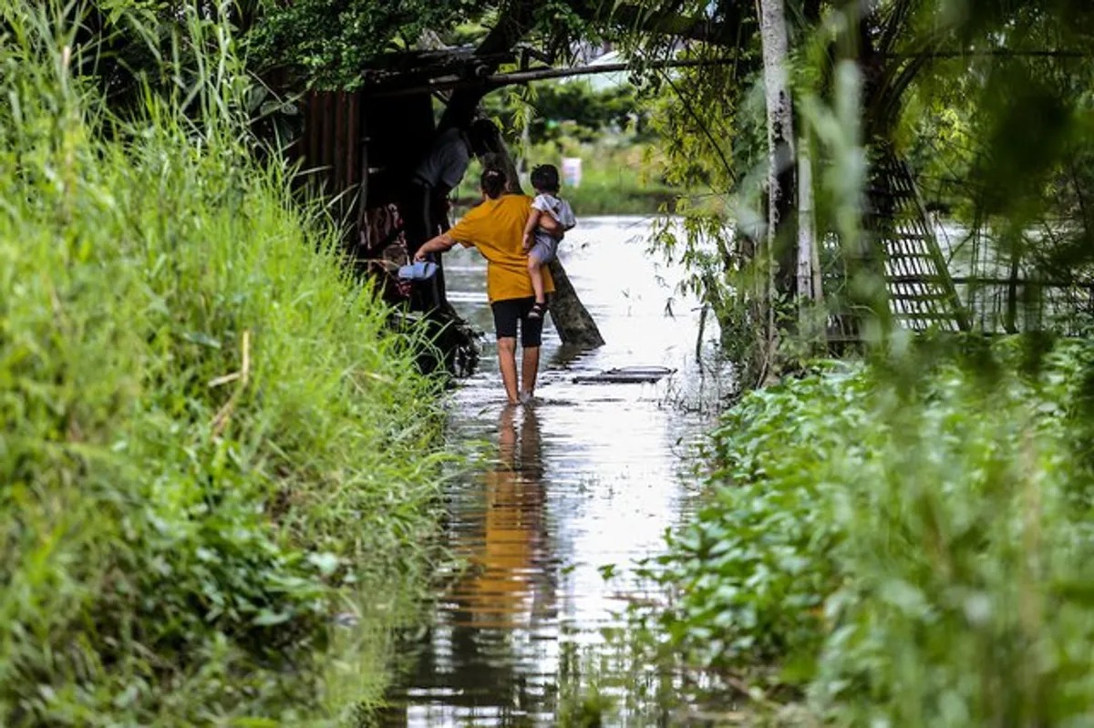 DPWH looking into alleged P115B allocation for 'shadow flood control ...