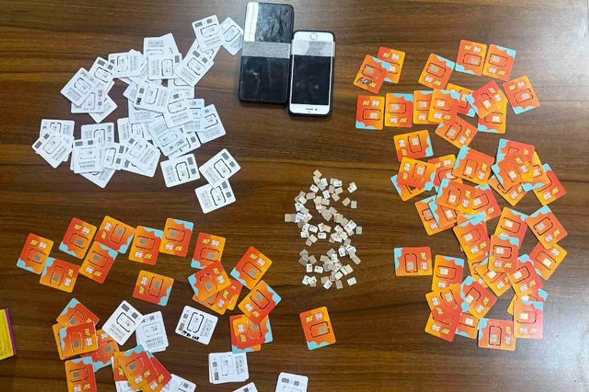 2 arestado sa pagbebenta ng pre-registered SIM cards na ginagamit umano sa scam | ABS-CBN News