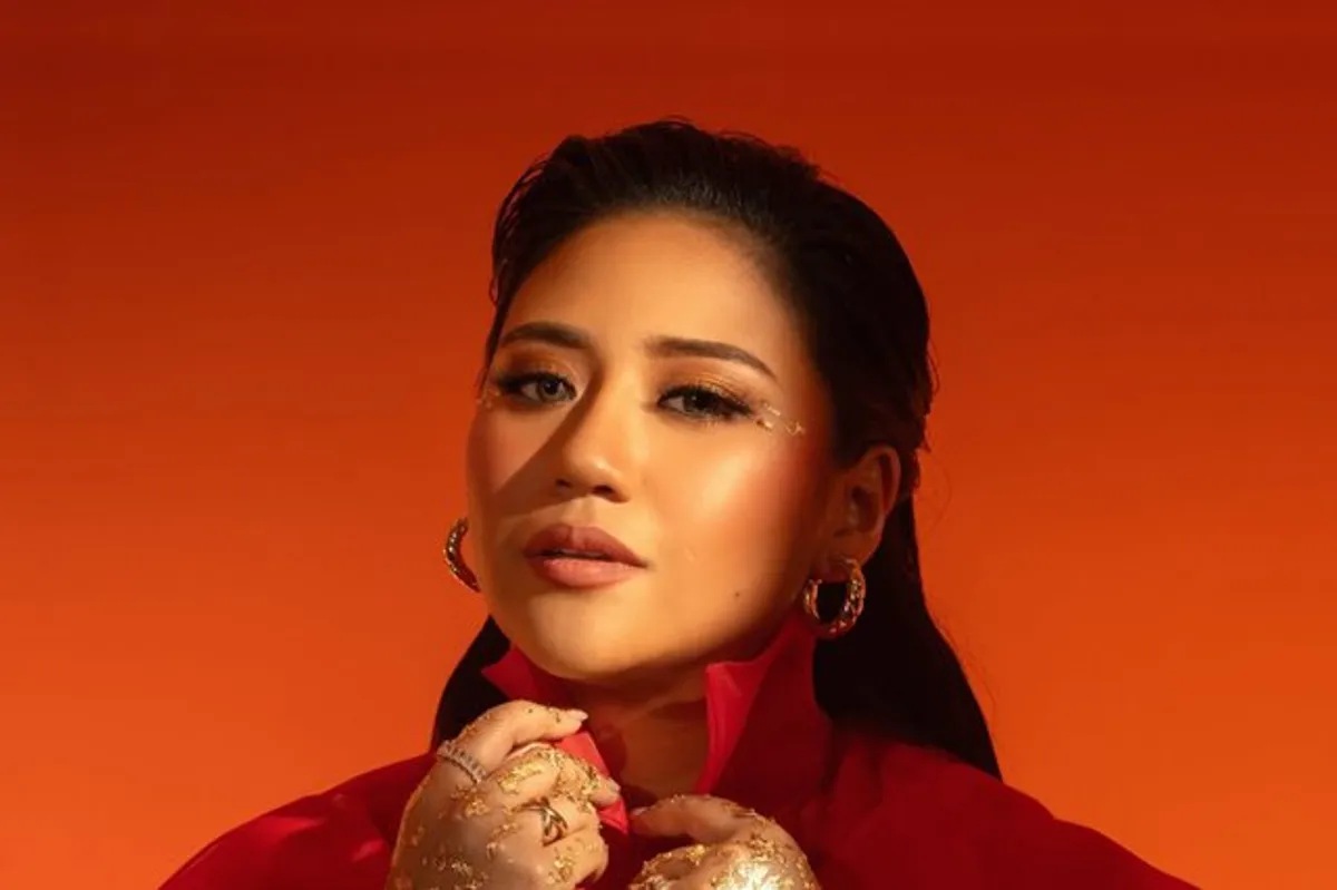 Morissette teases what to expect from her 15th anniversary concert ...