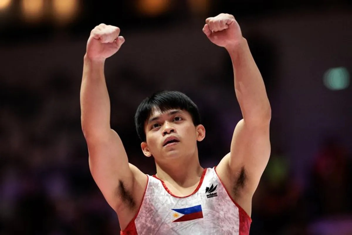 Carlos Yulo claims gold in vault at world championships | ABS-CBN Sports