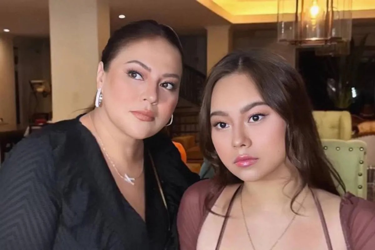 Karla Estrada shows support as daughter Lella begins PBB journey | ABS ...