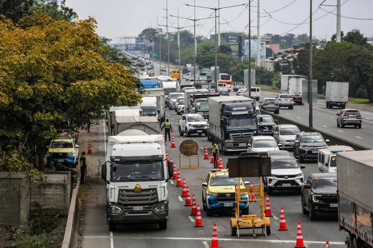 NLEX says to open zipper lanes, vows no road works for Undas season ...