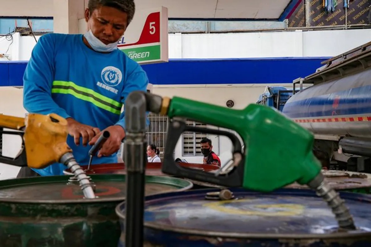 Big jump in oil prices projected as November comes | ABS-CBN News