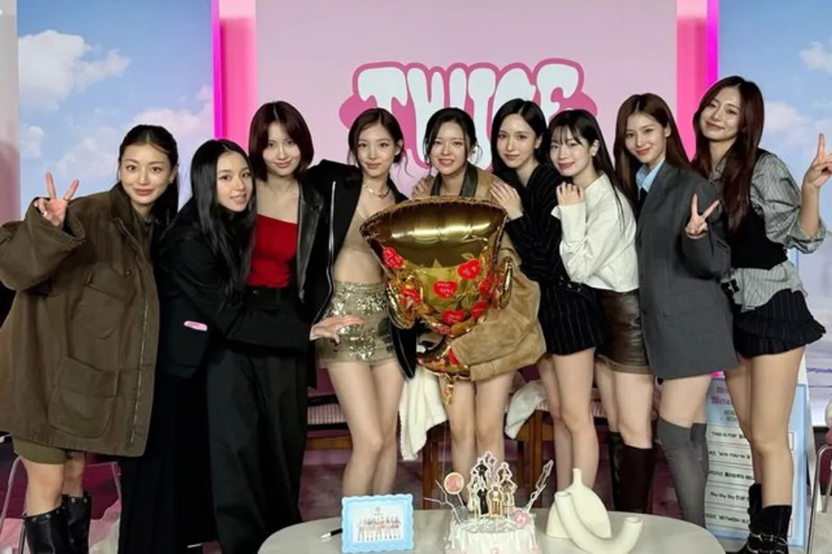 TWICE Through the Years: from rookie girl group to global royalty that ...