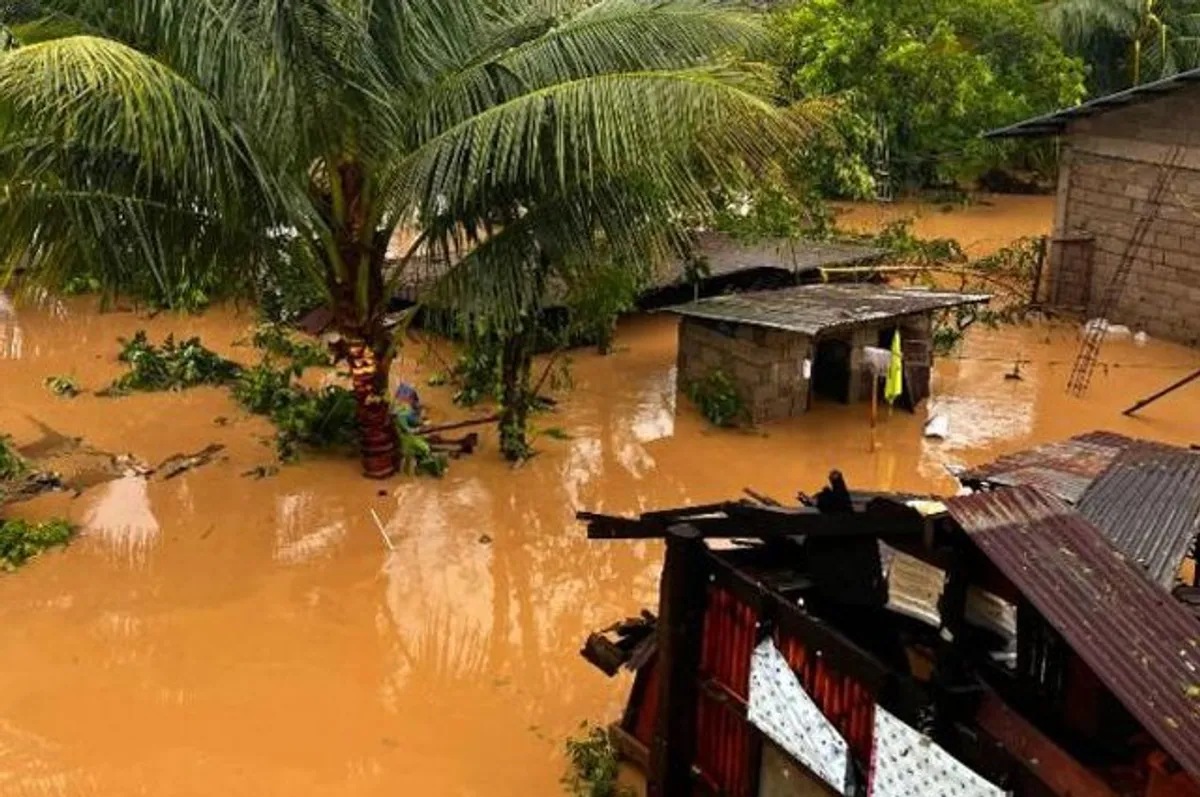 'Uwan' death toll climbs to 6 | ABS-CBN News