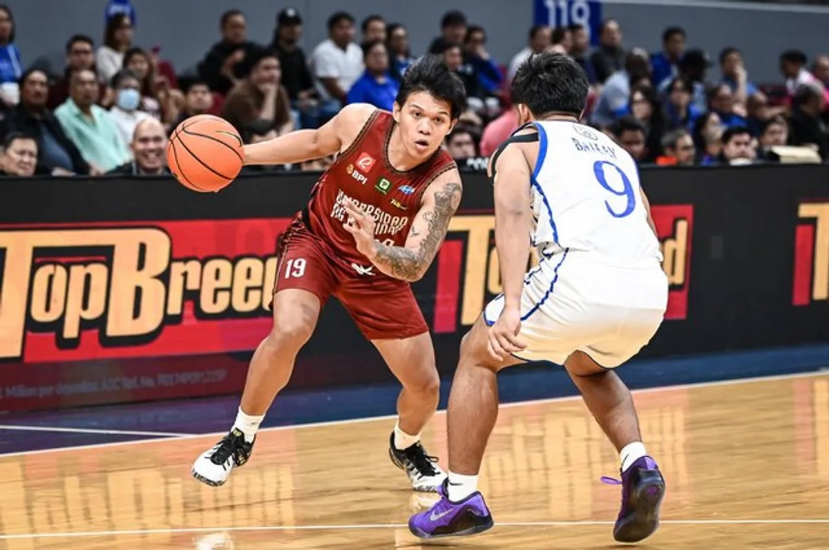 UAAP: UP completes 16-pt fight back vs. Ateneo to clinch Final 4 ...