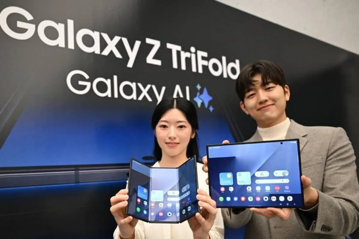 Samsung unveils first 'special edition' triple-folding phone | ABS-CBN News