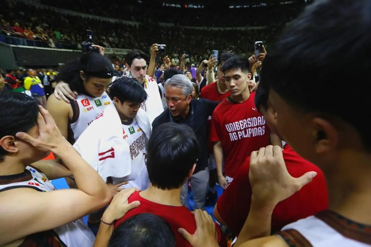 WATCH: DILG Sec. Jonvic Remulla consoles Fighting Maroons after loss to ...