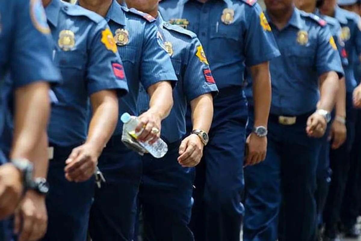8 cops detained for alleged robbery during ‘anti-illegal drugs ...