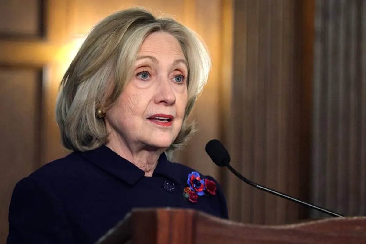 Hillary Clinton defies Epstein probe, risking prosecution | ABS-CBN News