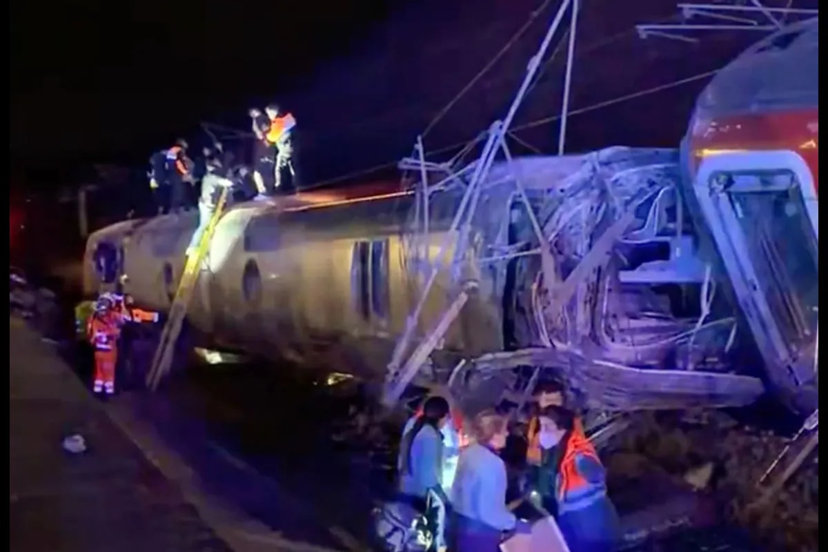 Spain mourns as train crash toll rises to 40 | ABS-CBN News