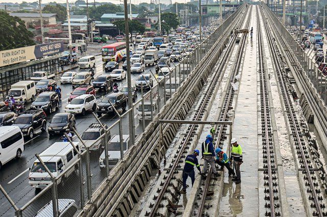 MMDA announces temporary road closures on EDSA for MRT-7 construction ...