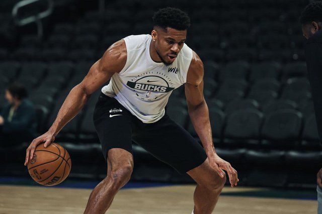 Giannis stays with Bucks as NBA trade deadline passes | ABS-CBN Sports