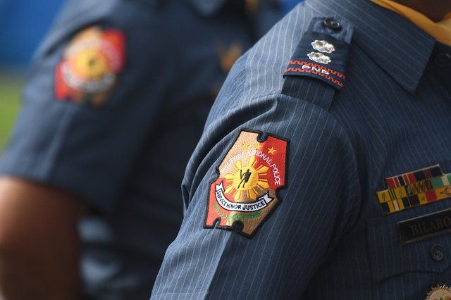 PNP, Napolcom probe vlogger for wearing police uniform in viral photo ...