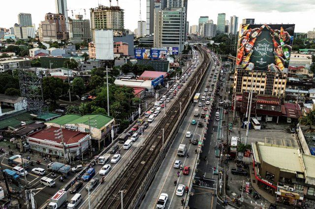 DPWH eyes 24/7 EDSA rehab work during Holy Week to meet July target ...