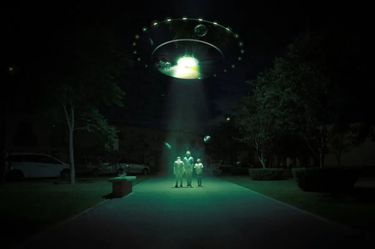 X files? Trump says he's ordering release of data on UFOs and aliens ...
