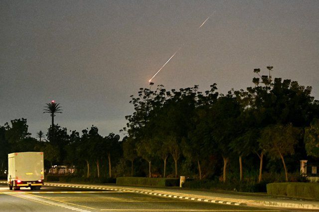 Explosion at Dubai landmark The Palm, witnesses say | ABS-CBN News