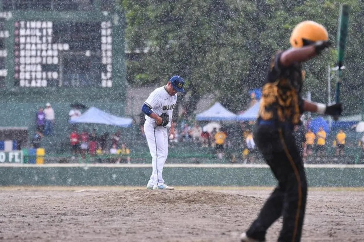 UAAP: NU overcomes UST, nears sweep of round 1 in baseball | ABS-CBN Sports
