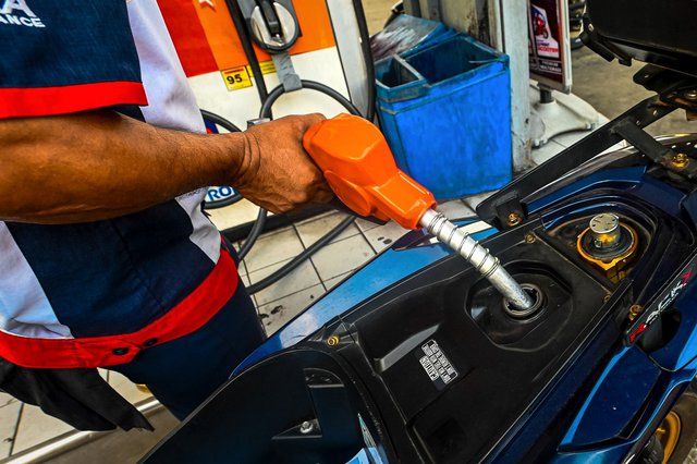 Gas, diesel up again: DOE lists latest fuel price increases | ABS-CBN News