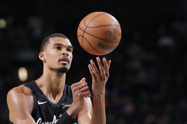 NBA: Wembanyama sets record as Spurs beat Bulls, Shai rescues Thunder ...