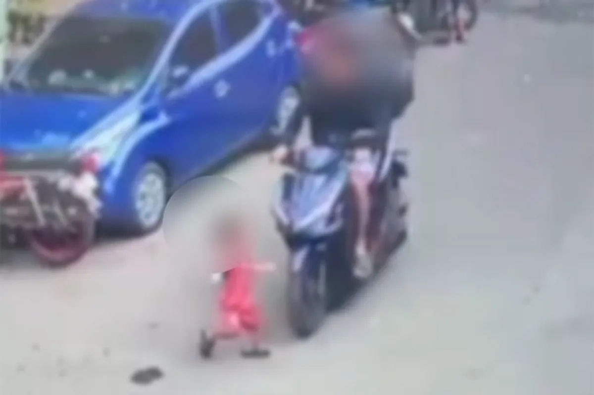 Bata tumilapon, nagpagulong-gulong matapos ma-hit-and-run sa QC | ABS ...