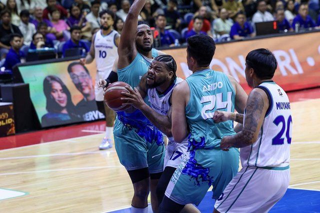 PBA: Smith leads the way as Converge dominates import-less Phoenix ...
