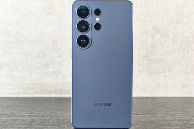 REVIEW: Samsung Galaxy S26 Ultra touts quality of life features over ...