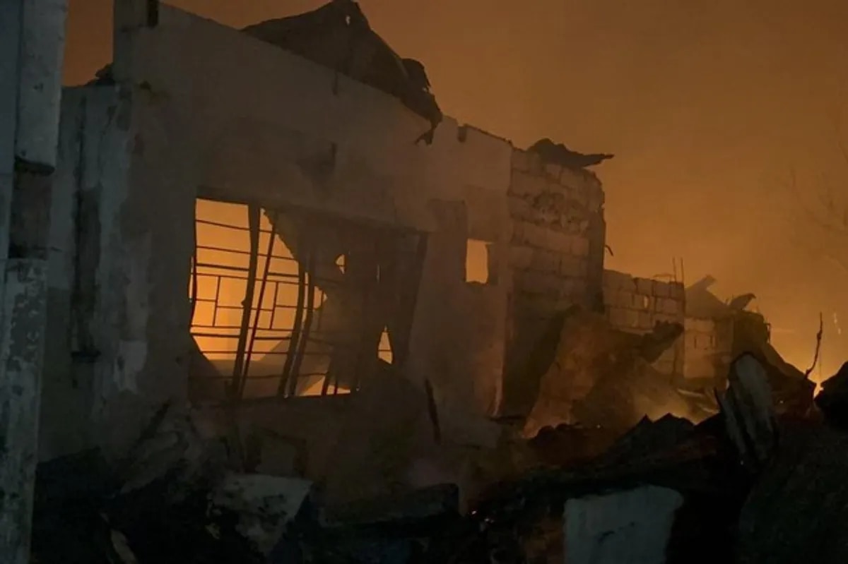 Sunog sa Taguig umabot na sa ika-5 alarma | ABS-CBN News