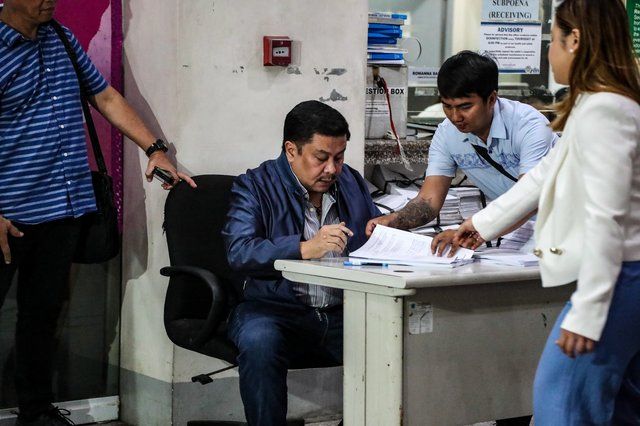Estrada questions due process in graft raps against him at ...