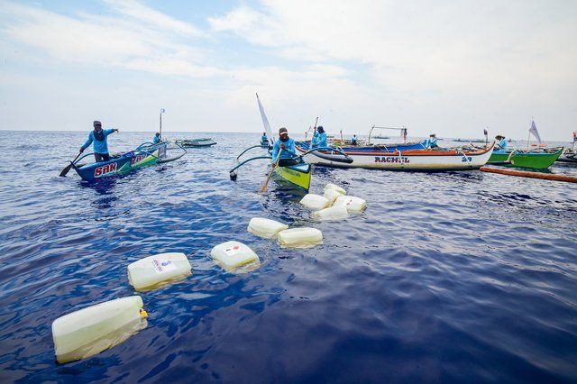 PH checking reports of new structures at Bajo de Masinloc — Teodoro ...