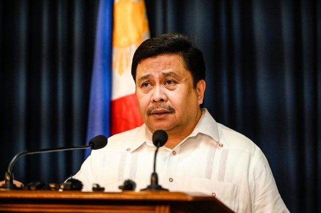 Jinggoy Estrada arrested after surrender for non-bailable plunder case ...