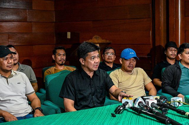 NBI probing alleged bribe for ‘ex-Marines’ | ABS-CBN News